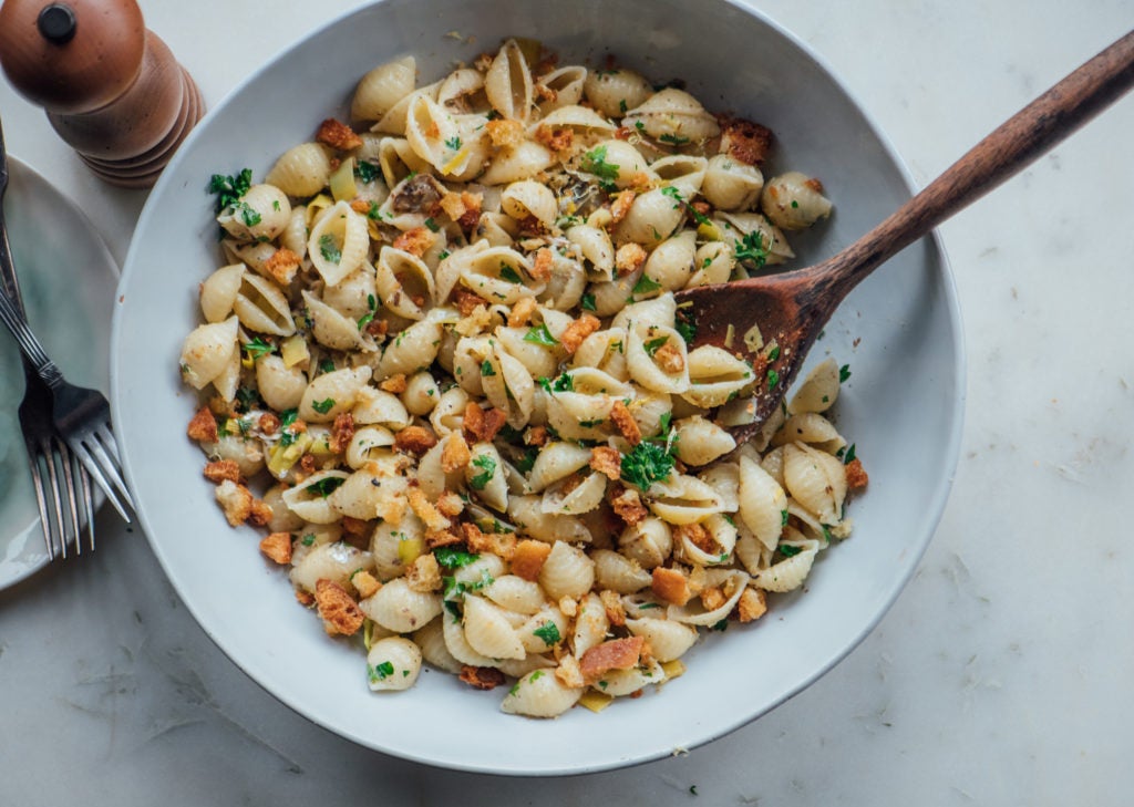 Shell Pasta With Braised Leeks, Tinned Sardines, and Fried Bread Crumbs ...